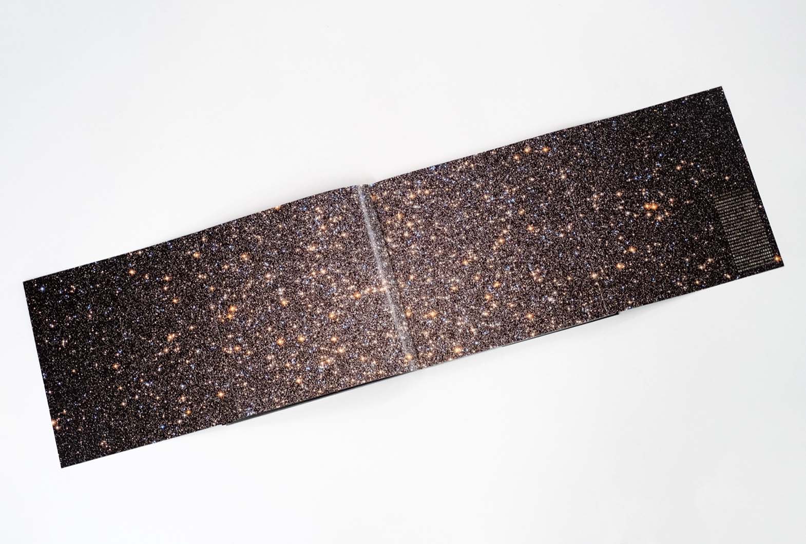 【CREVIS ONLINE STORE】今月の1冊～THIS MONTH’S PICK～『ハッブル宇宙望遠鏡 探究と発見のまなざし EYES ...